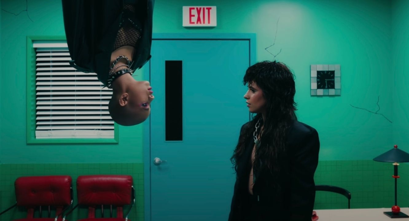 CaCa y Willow hacen de Cristina Soria en 'Psychofreak', donde CaCa ...